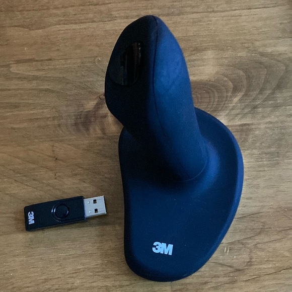 Computers, Laptops & Parts | 3m Wireless Ergonomic Mouse | Poshmark